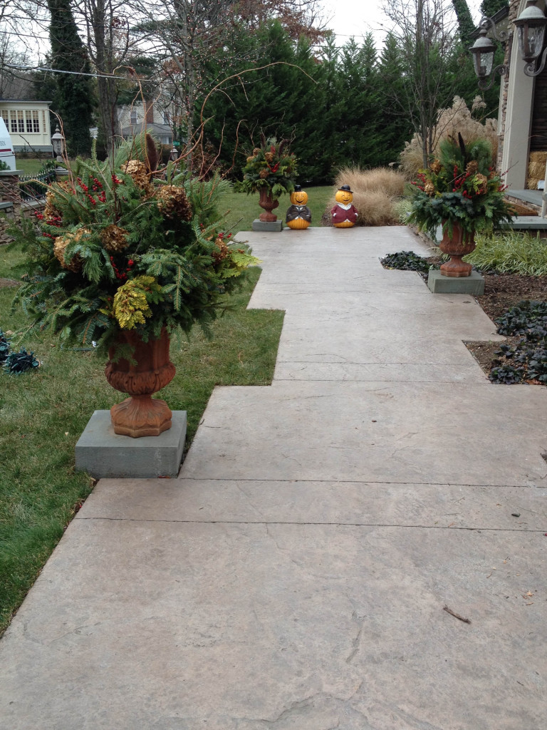 Seasonal Landscaping Display - The Todd Group